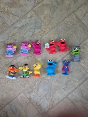Sesame Street | Toys | Sesame Street Colorful Character Figure Set ...